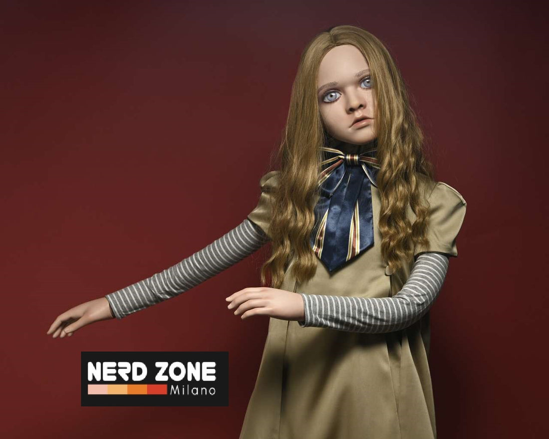 NECA - M3gan 1/1 Replica Megan doll Life Size – NERD ZONE Milano