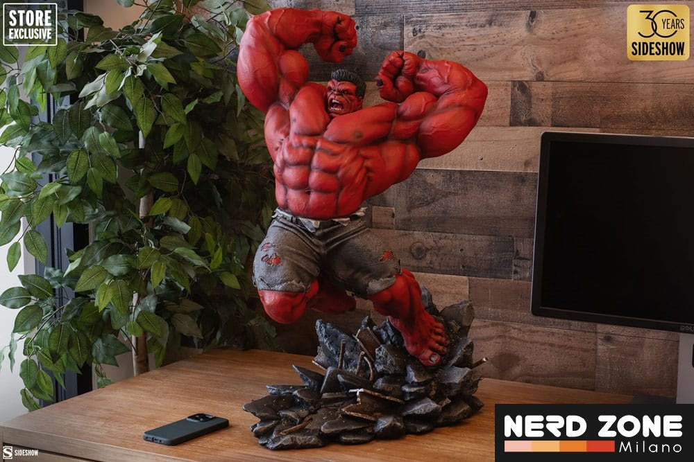SIDESHOW - Marvel Premium Format Statue Red Hulk: Thunderbolt Ross 74 ...
